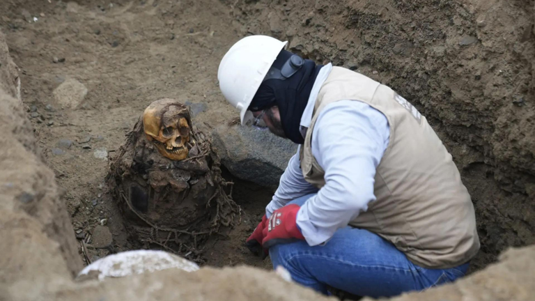 1,000 year old mummy discovered in Peru’s capital: Teenage boy's ...