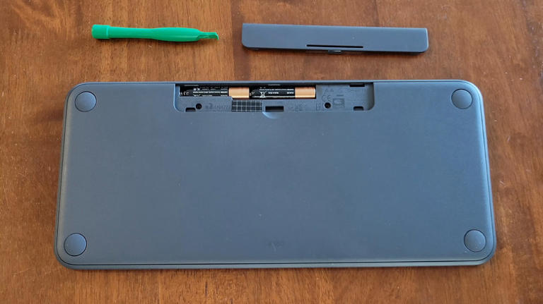 Here's Why Your Bluetooth Keyboard Isn't Connecting To Your Tablet
