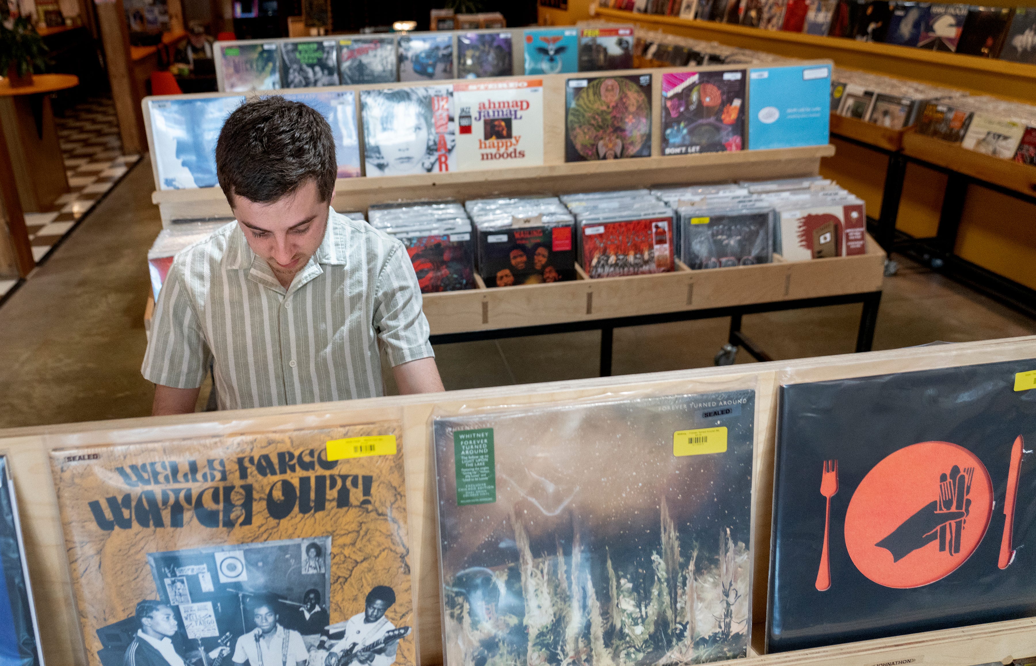 How Indianapolis record stores are beating digital streaming apps | Opinion