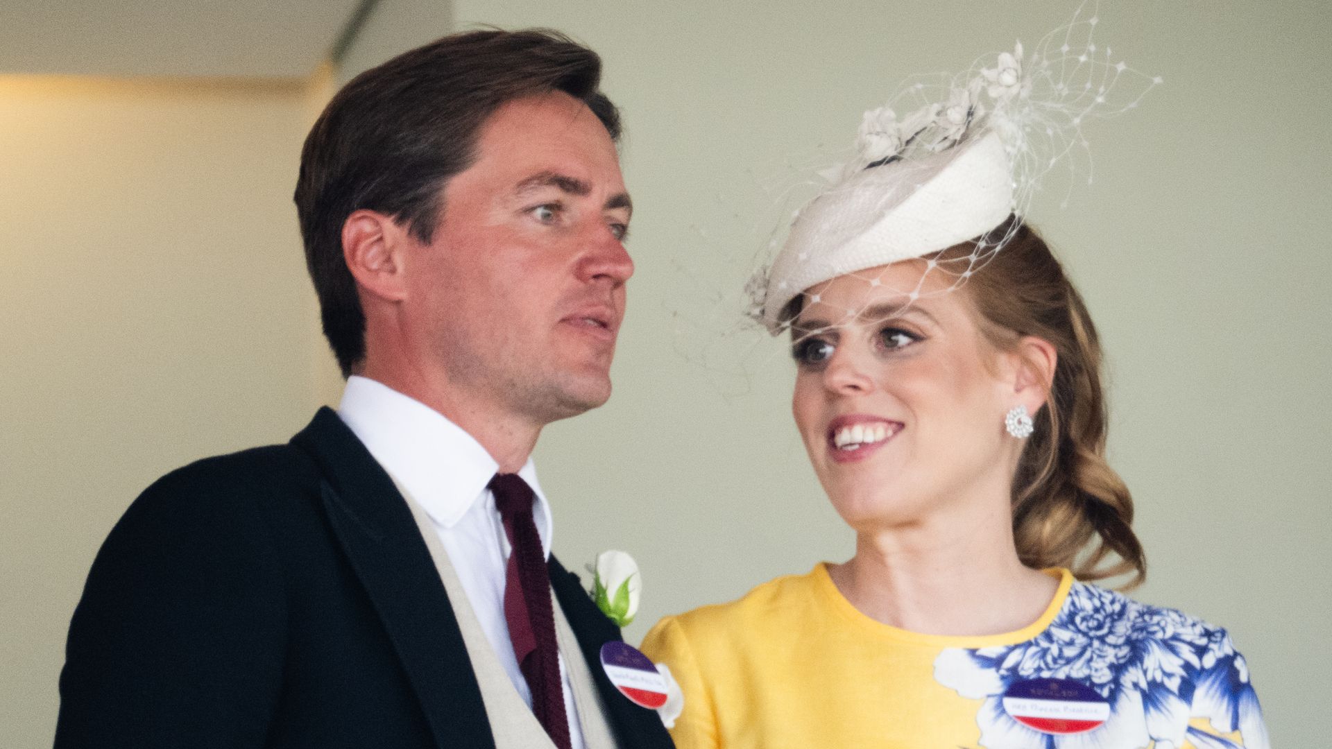 Princess Beatrice's kiss with Edoardo Mapelli Mozzi caught on camera