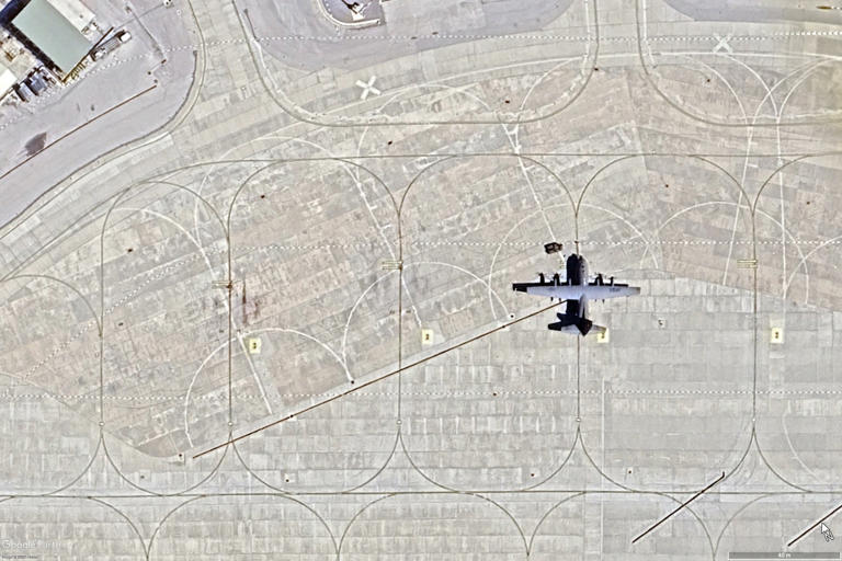 Satellite images show US military preparations for possible Iran war