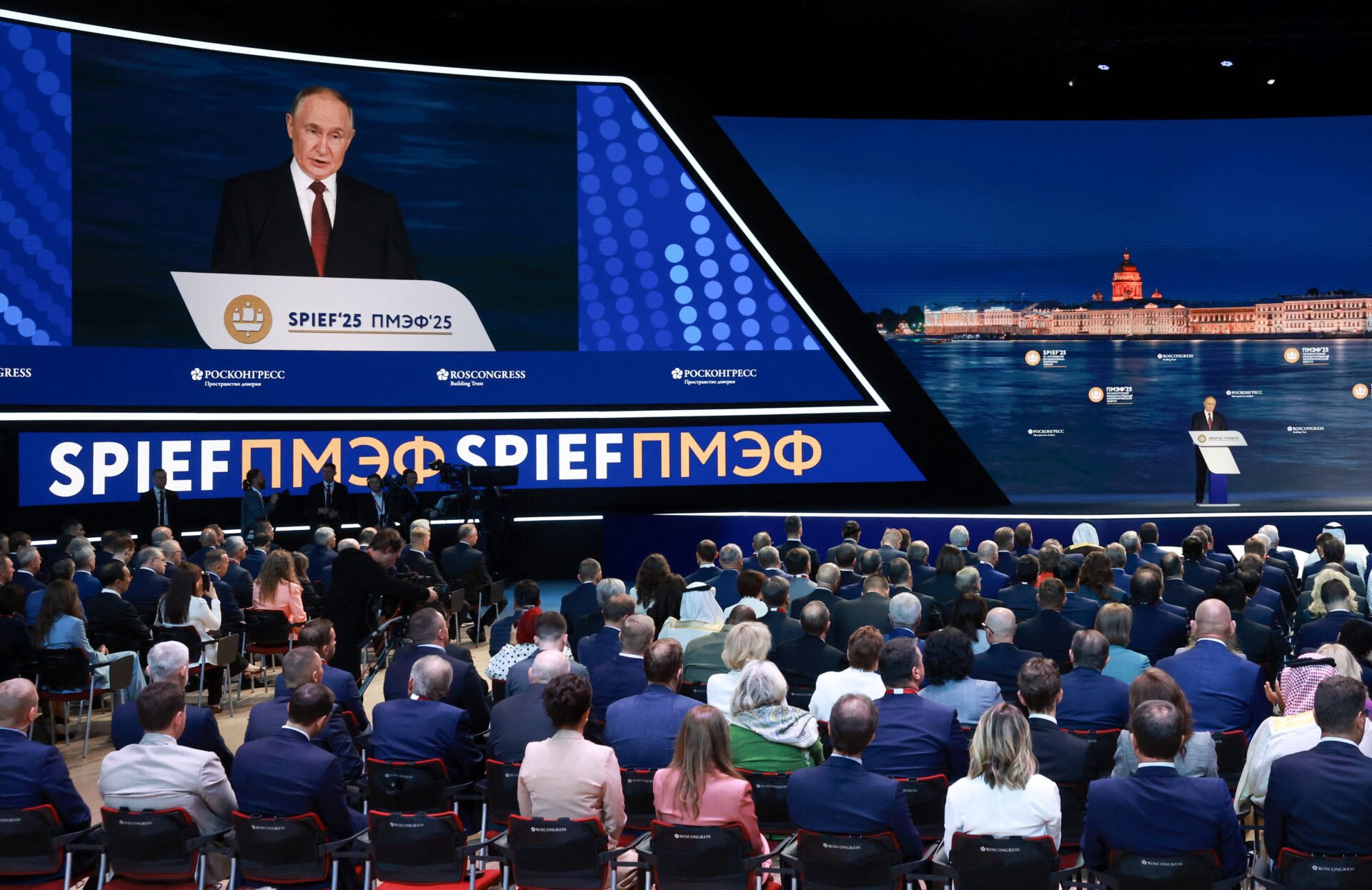 «Καμπανάκι» από Πούτιν: Η Ρωσία δεν πρέπει επ΄ουδενί να εισέλθει σε ύφεση