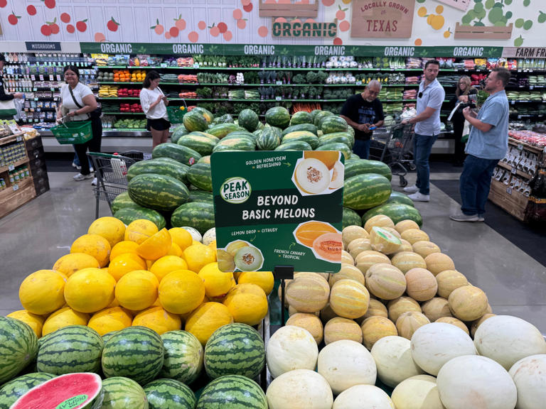 Sprouts Farmers Market opens new Oak Cliff location