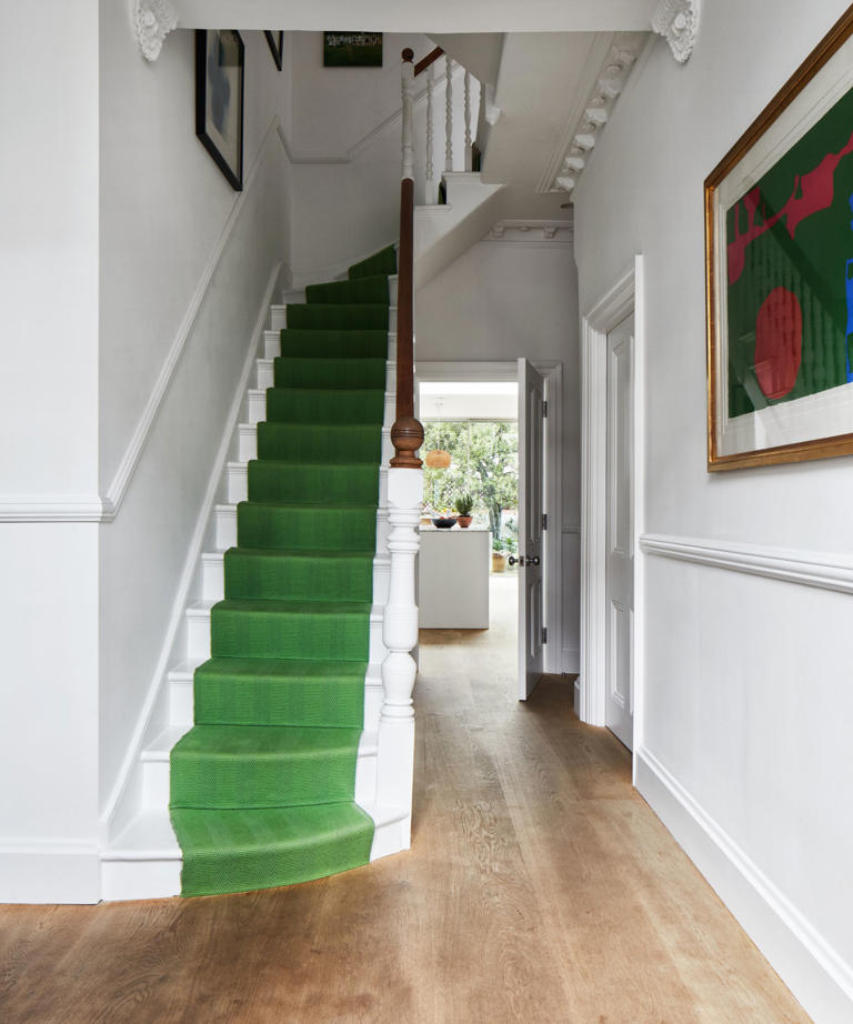 How to get rid of musty smells in your entryway – 7 methods for a fresh ...