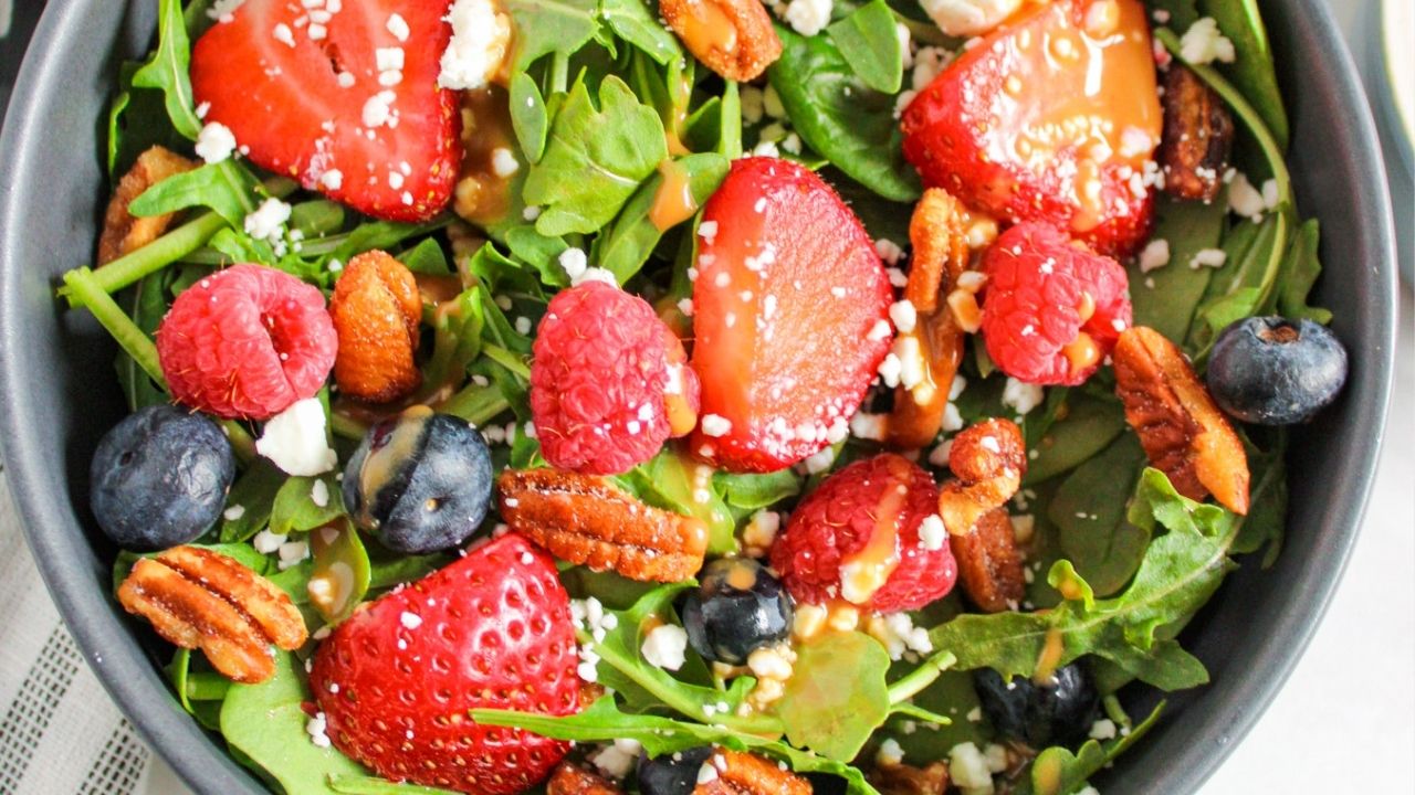 13 fresh salad recipes that don’t weigh you down