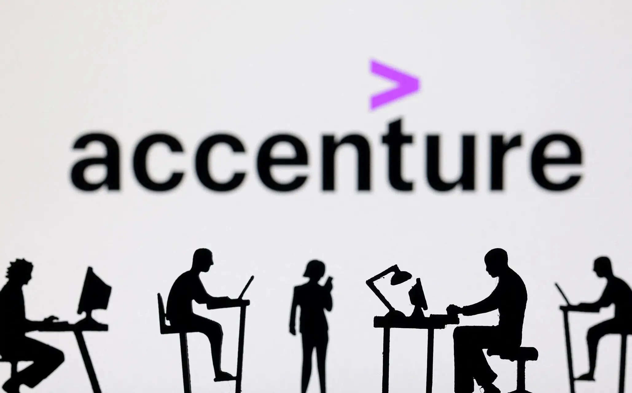 Accenture says CEOs are hitting pause on consultants amid global ...