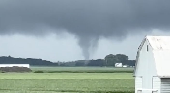 Dramatic Tornadoes Sweep Through Illinois