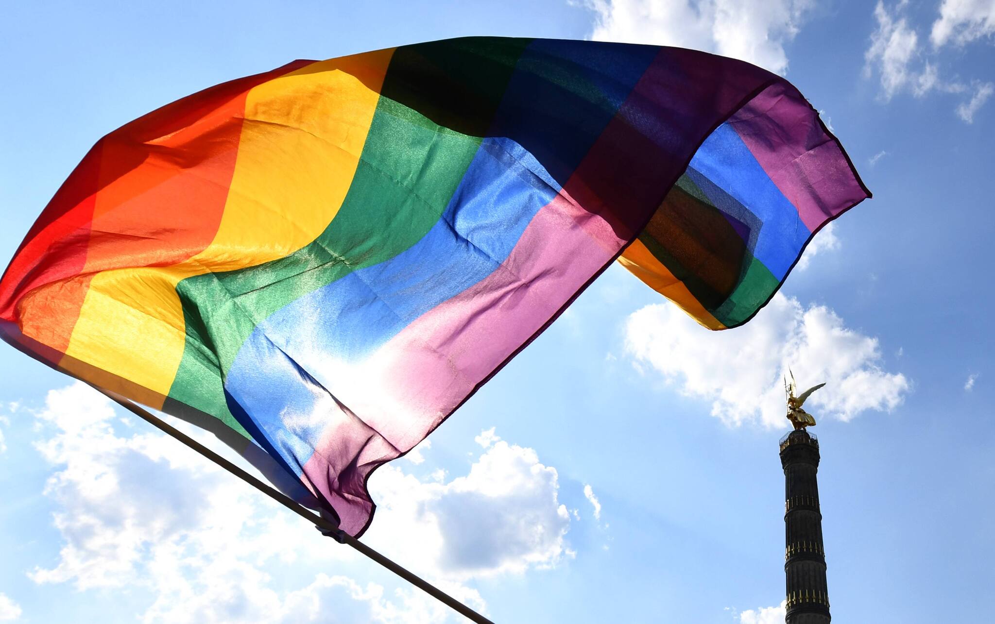 CSD: Aktuelle Termine 2025 im Überblick (Deutschland, Österreich, Schweiz)