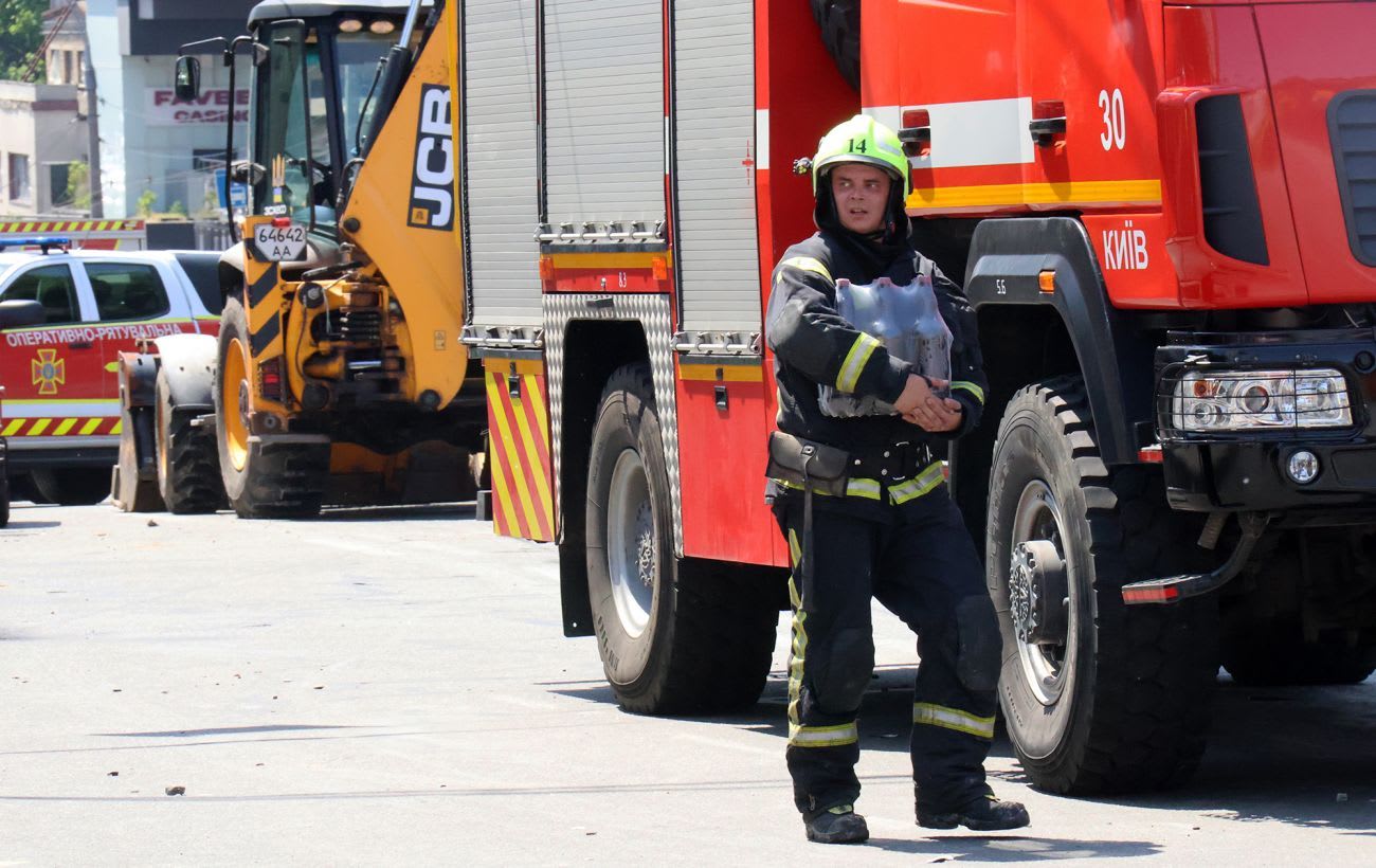 Gas tank explodes during fire extinguishing in Kharkiv, number of ...