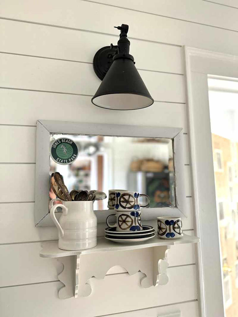 Painted Floors and Found Treasures Make a 98-Year-Old Home a Coastal ...