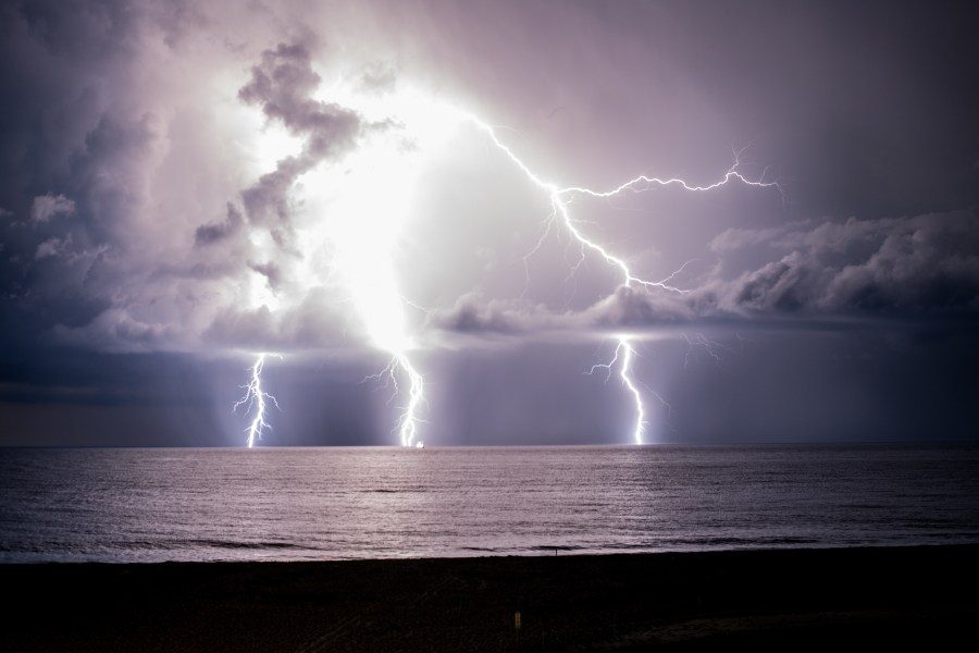 3 people struck by lightning in 1 day in Florida city, officials say