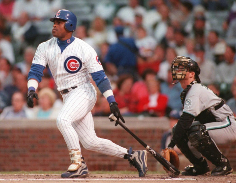 Sammy Sosa looks his old self in two-decade return to Wrigley Field ...