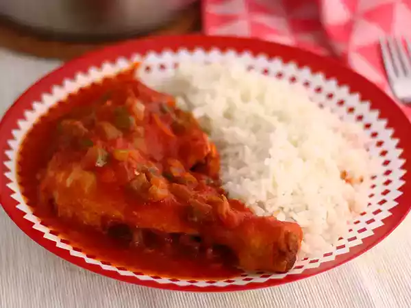 Basque chicken with peppers - video recipe!