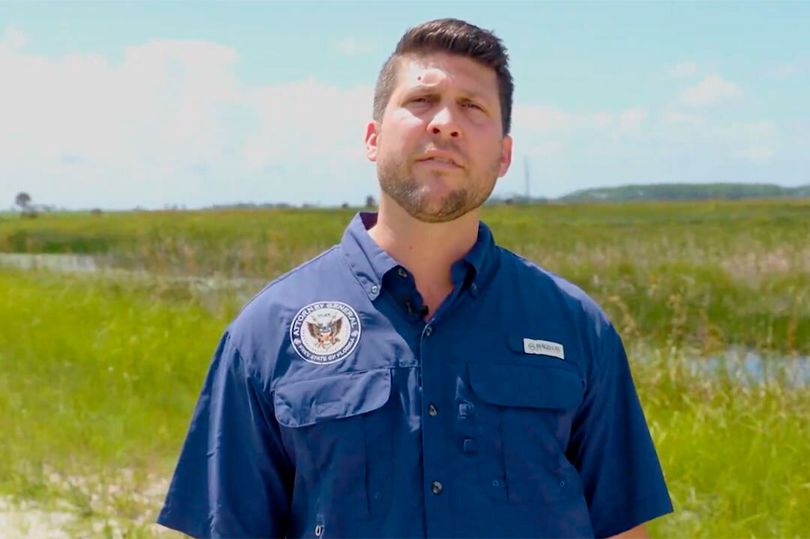 Inside the terrifying 'Alligator Alcatraz' being lined up to house ...