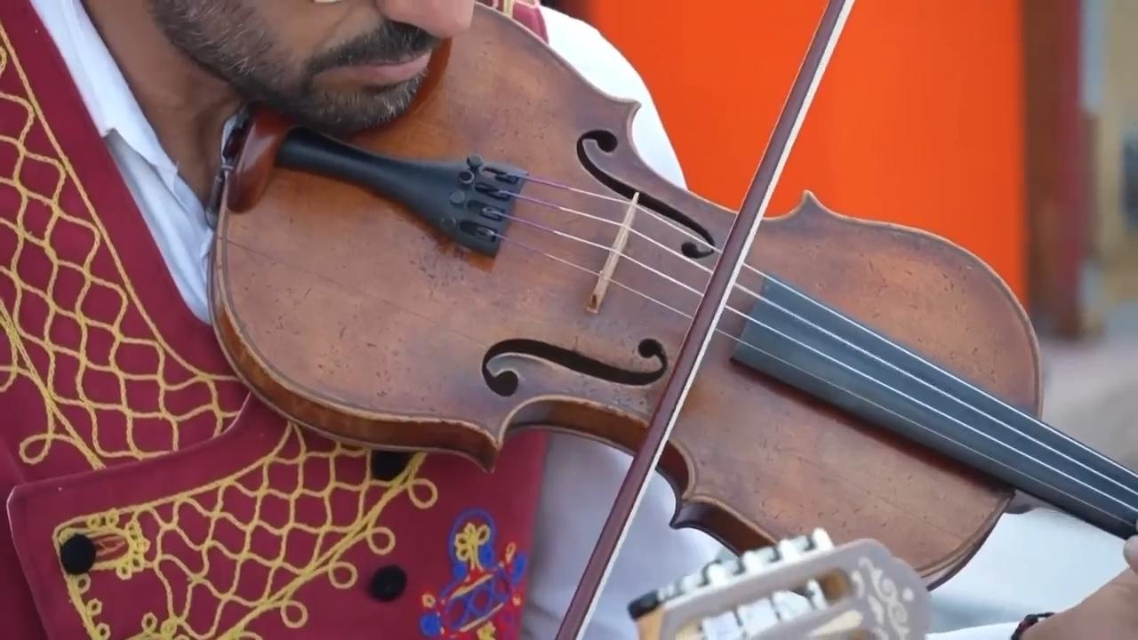 Ancient rap: lyrical dualists battle it out in traditional Cypriot rap ...