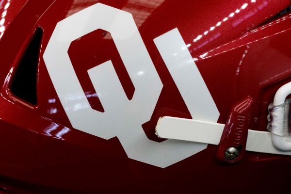 Clendon Thomas, Hall of Fame RB for Oklahoma in 1950s, dies at 90