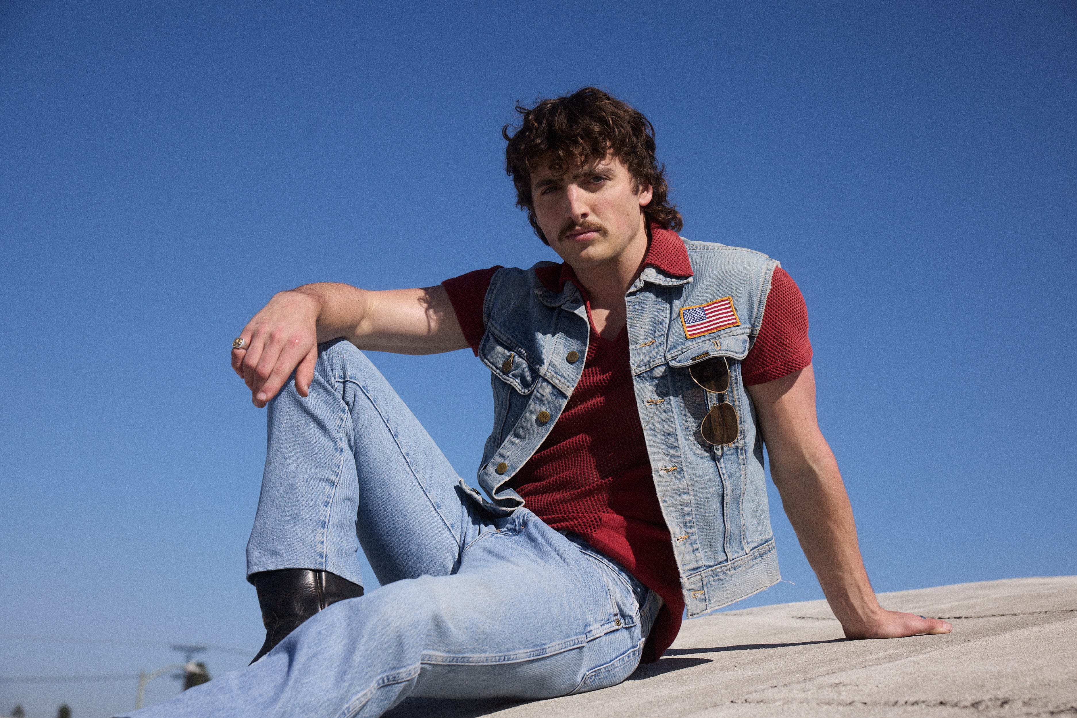 Benson Boone misses a beat on 'American Heart', but still manages to ...