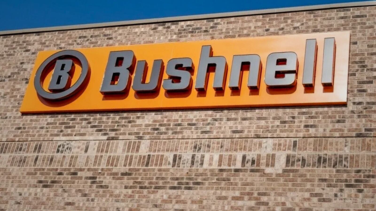 Lenexa sporting goods outlet store permanently closing brick-and-mortar ...