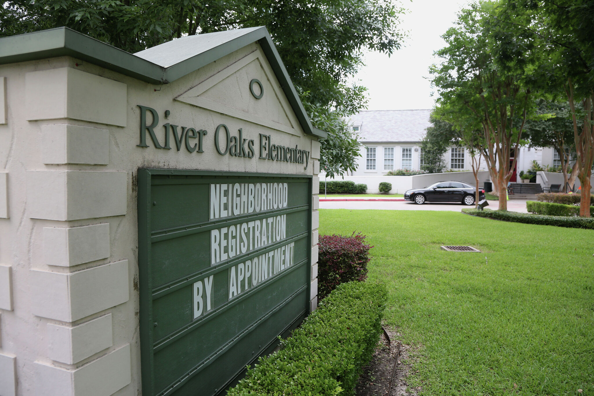 Which HISD schools performed best on the fifth-grade STAAR this year?