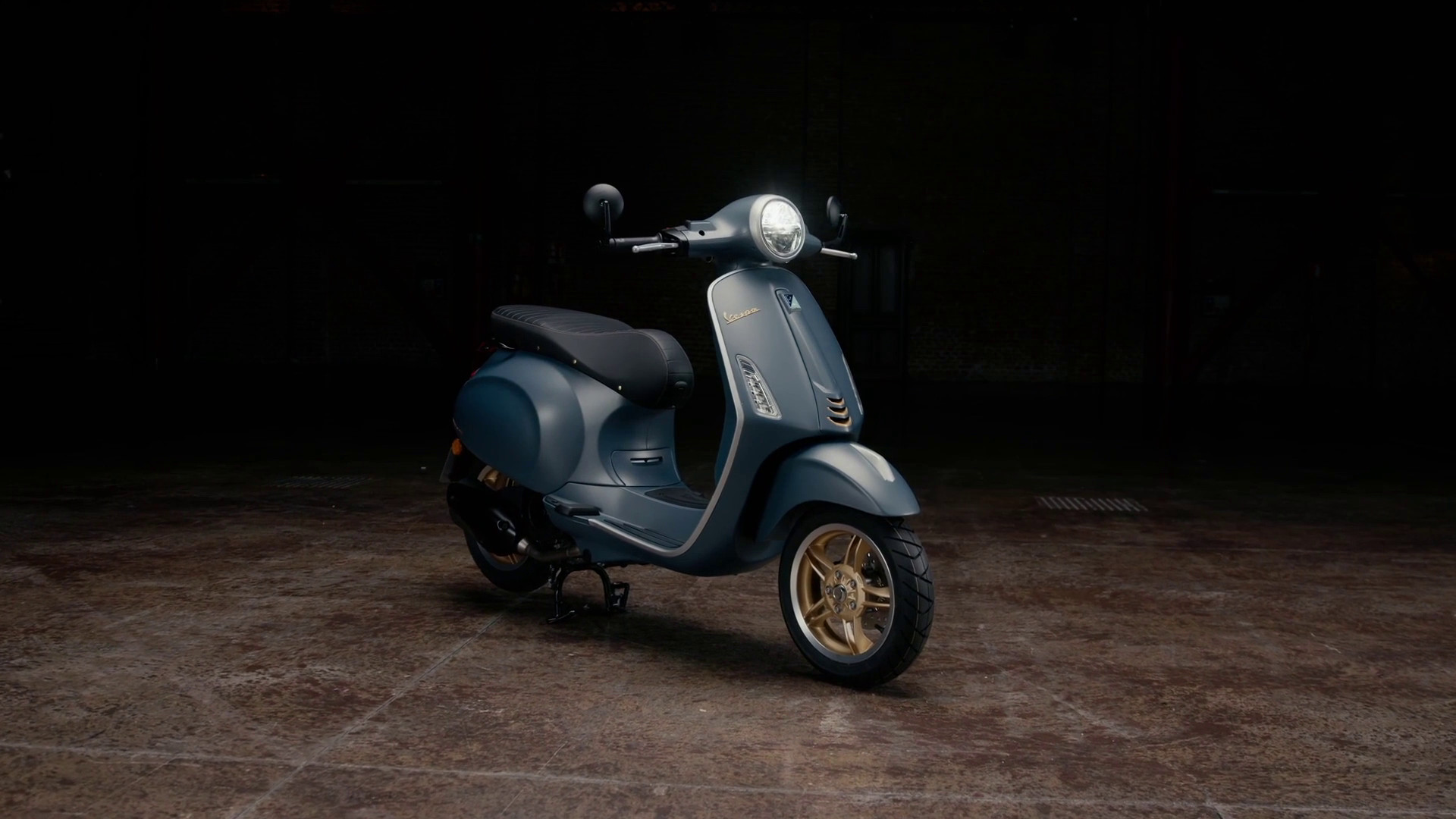 Vespa Officina 8, un'edizione speciale ispirata alle radici del mito