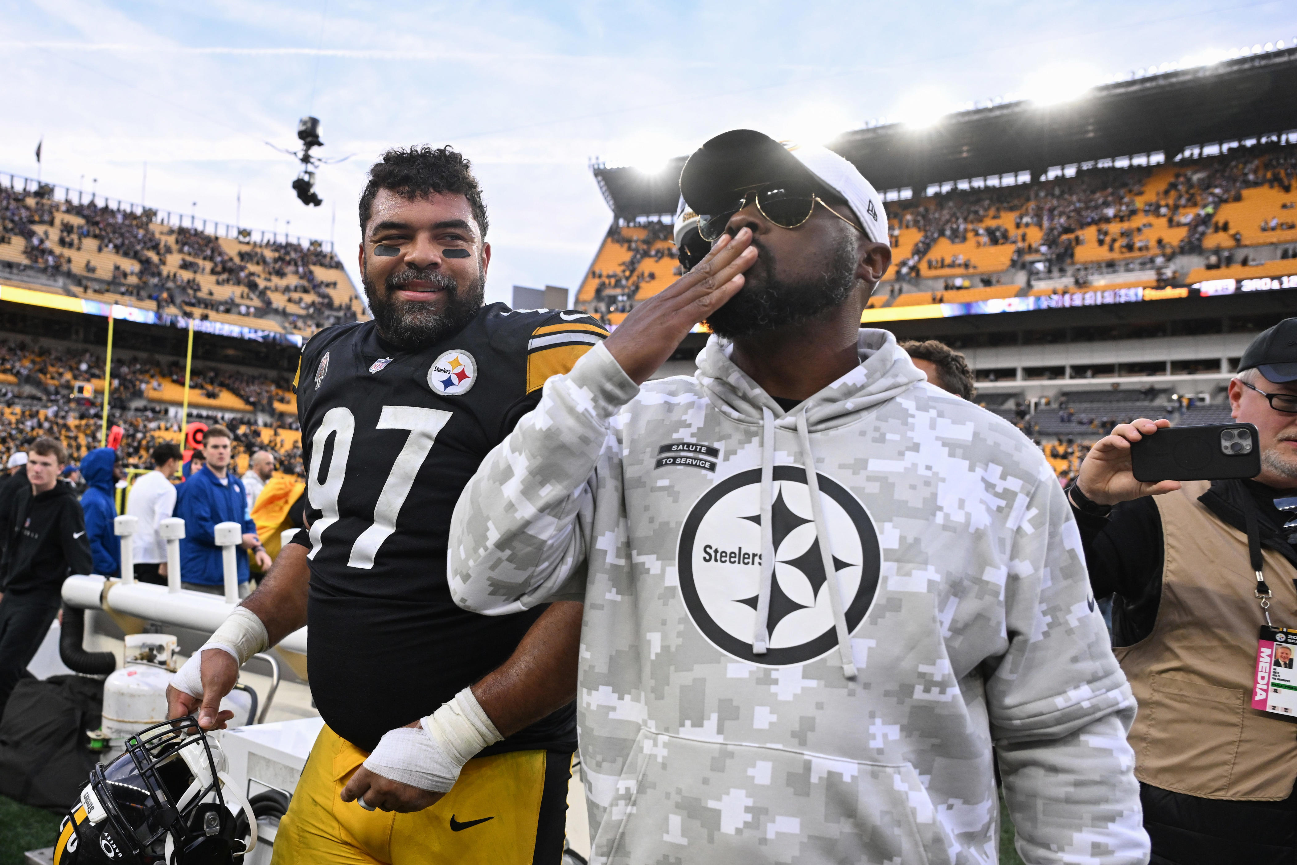 AI makes game-by-game predictions for the Pittsburgh Steelers 2025 season