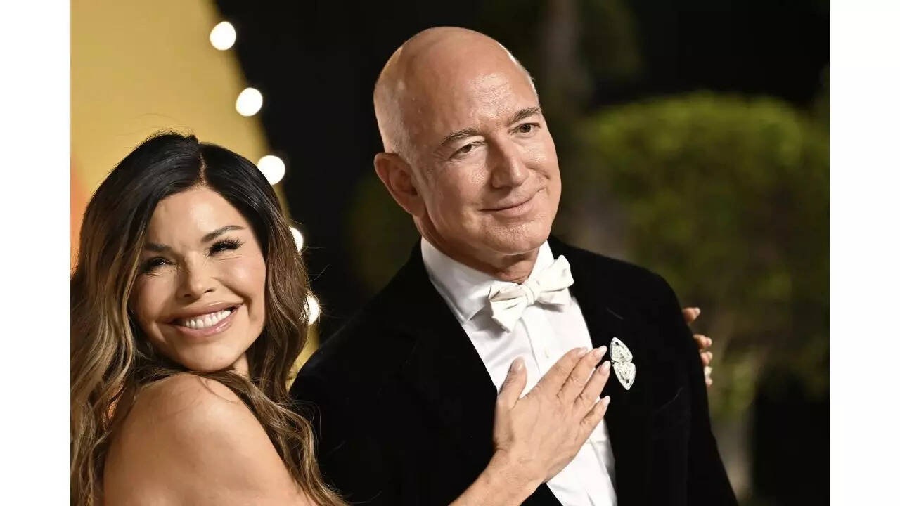 Jeff Bezos and Lauren Sanchez's Venice wedding, here's the designer ...