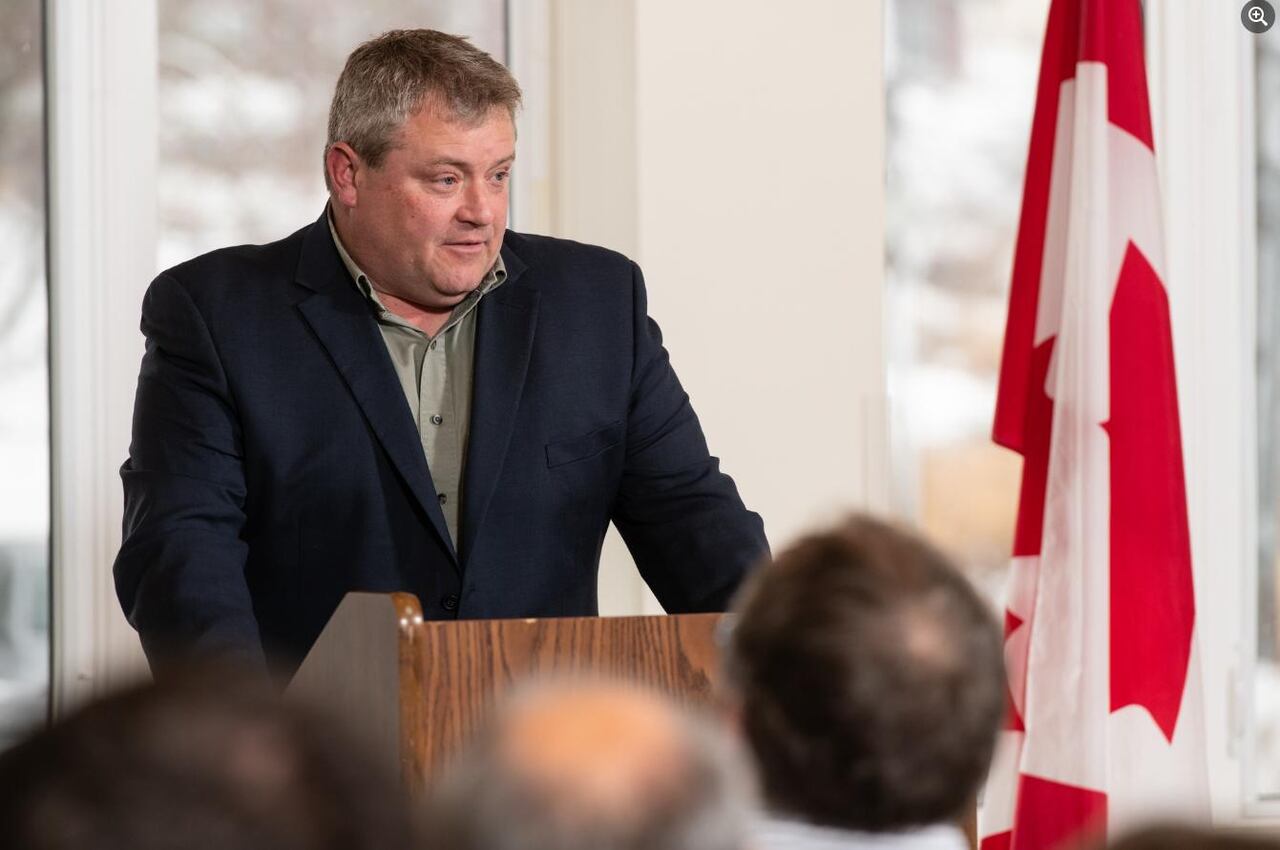 Sunbury-York South mayor temporarily suspended by council, unnamed employee to be fired