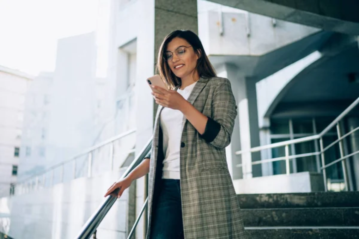 16 Mistakes Everyone Makes With Technology