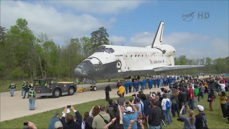 Bipartisan mission to bring Space Shuttle Discovery home to Houston ...