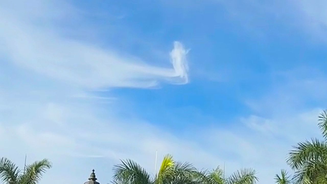 Heavenly moment: Devotees stunned by 'Jesus apparition' in the clouds