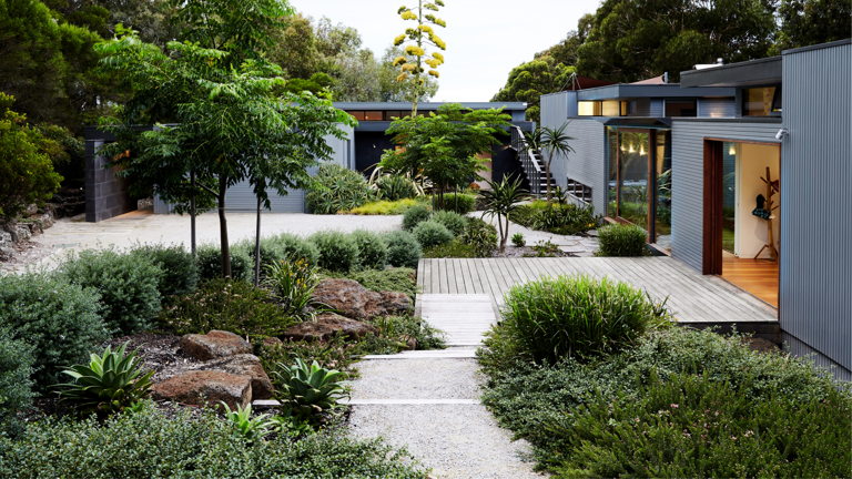 7 Front Garden Privacy Ideas for a Hidden and Secluded Entrance to Your ...