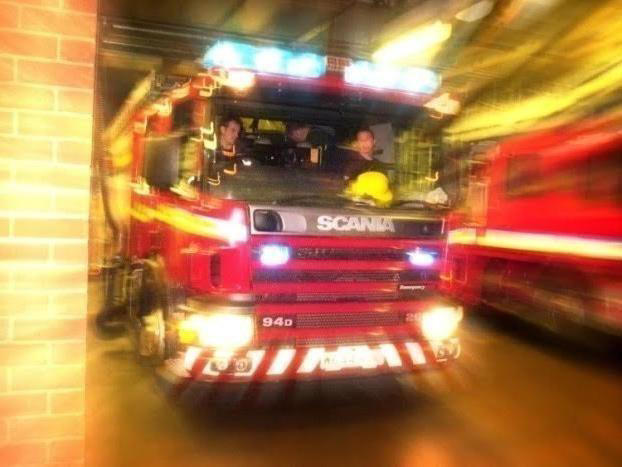 Train fire Ecclesfield: 'Avoid the area' plea issued as Sheffield ...
