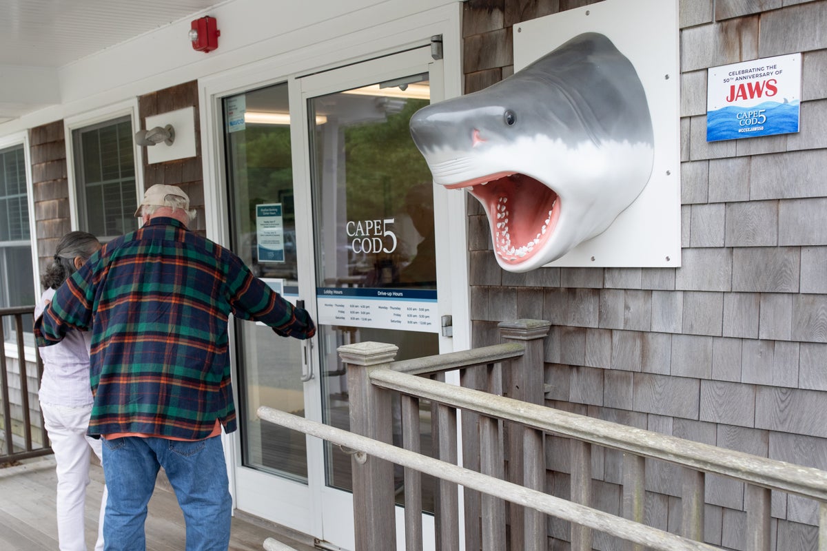Holiday hotspot overrun with movie fans celebrating Jaws’ 50th anniversary