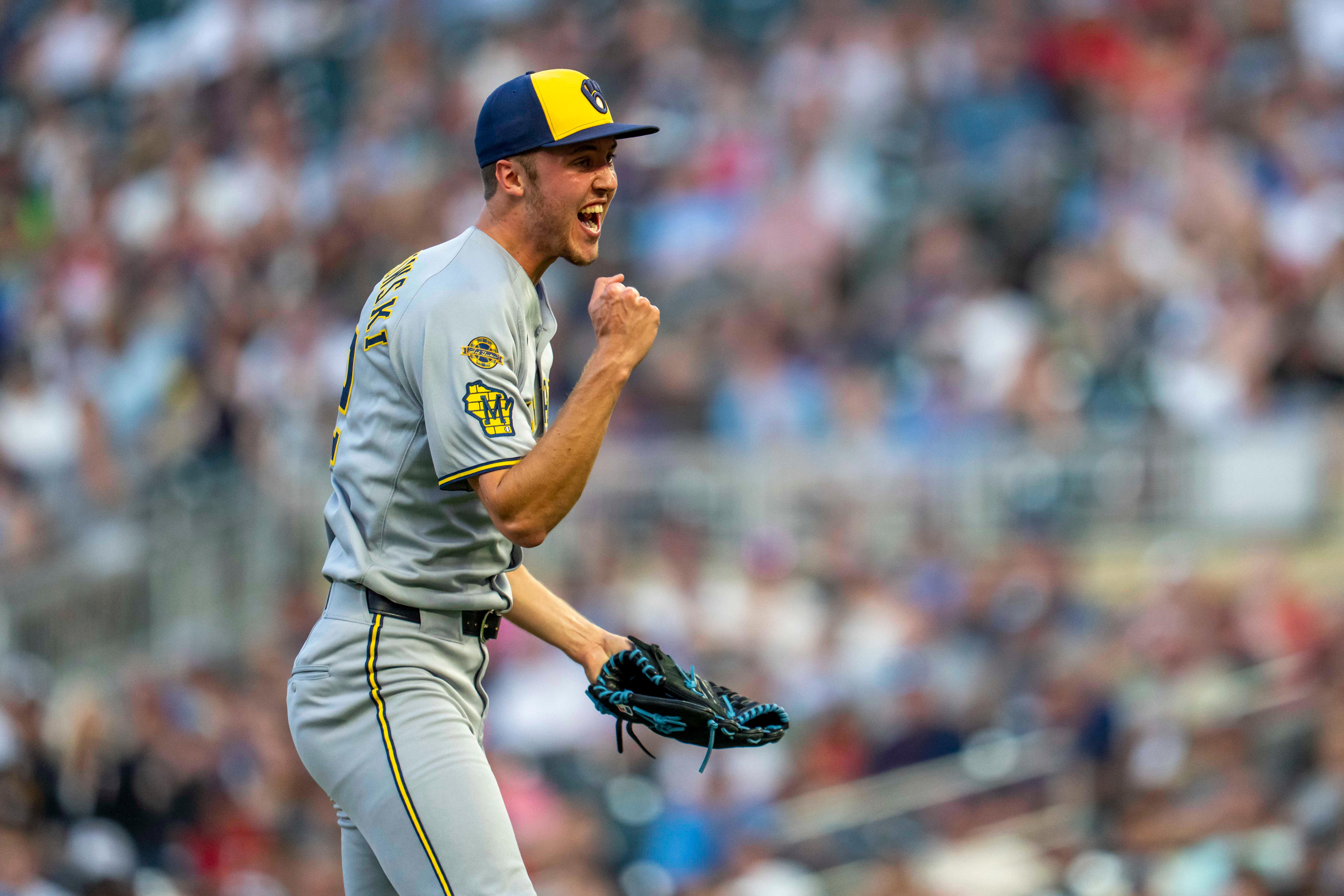 Brewers phenom Jacob Misiorowski gets standing ovation at Target Field ...