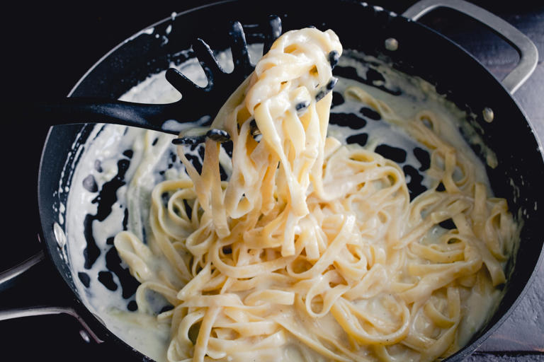 People Are Sharing The Dish They Never Order At Restaurants Anymore ...