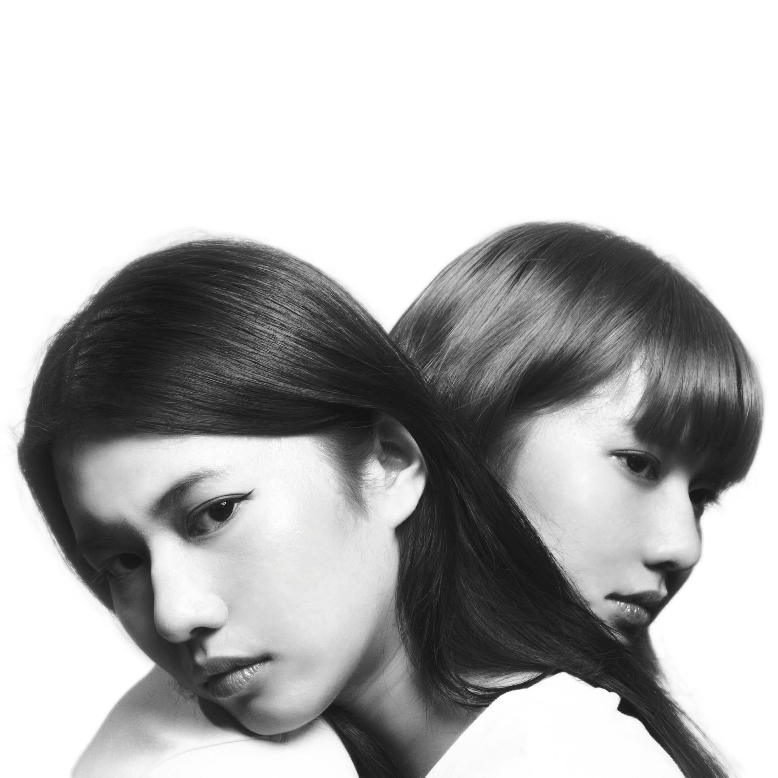 “_less”ปล่อย”ถือมือถือ,มือเธอ” ซิงเกิลใหม่ สะท้อนจิตใจในยุคสังคมก้มหน้า