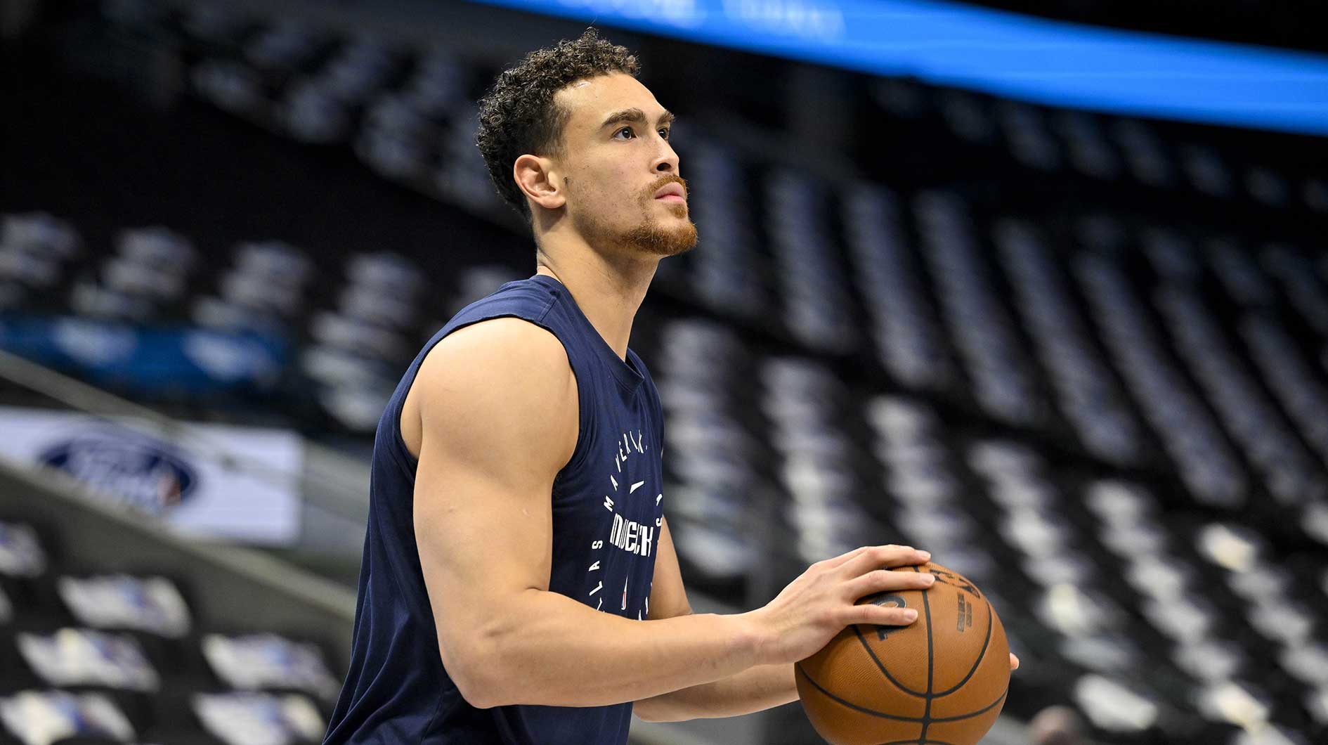 Mavericks’ Dwight Powell makes final decision on 2025-26 contract option