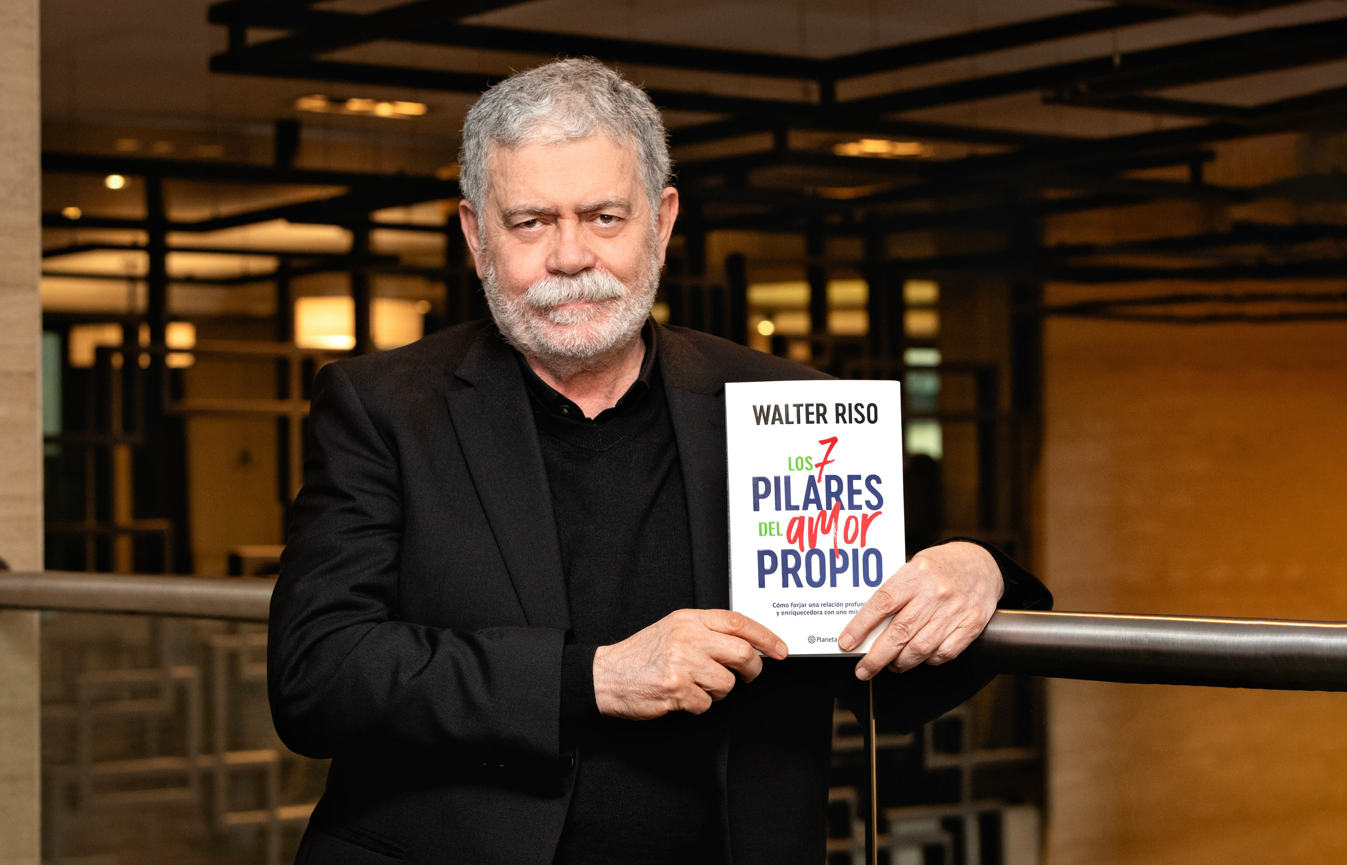 Walter Riso le habla a los colombianos tras atentado a Miguel Uribe ...