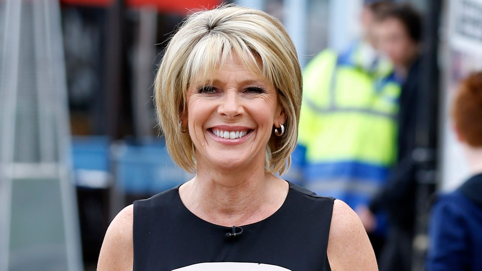 Ruth Langsford styles Broderie Anglaise blouse with trending turn-up ...