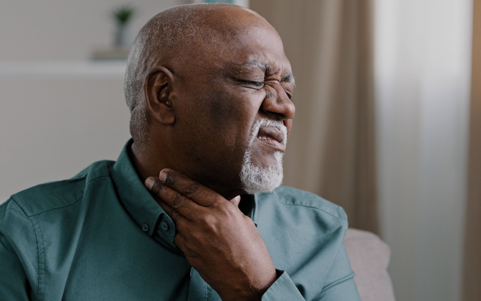 12 Hidden warning signs of declining health experts say people ignore