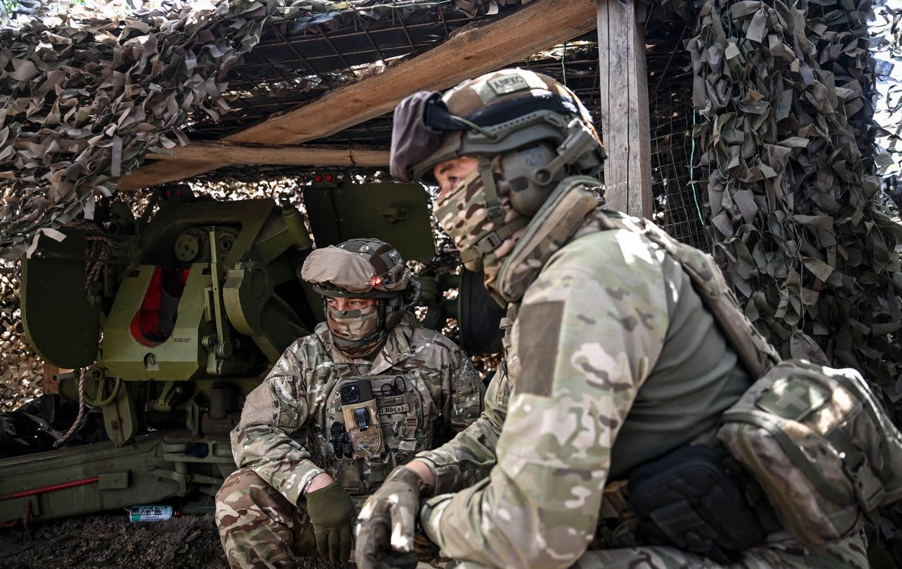 Russian forces won’t reach Donetsk region border for decades, Ukrainian ...