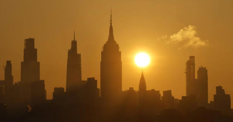 How to stay safe during heat waves – and the heat stroke warning signs ...