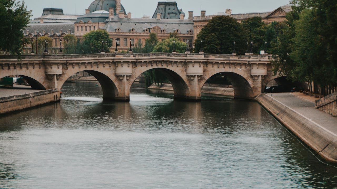 These 5 Major Cities Are Ditching Cars