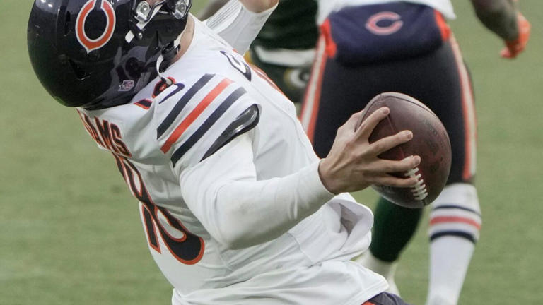 Green Bay Packers: Offensive Star Claps Back at Chicago Bears Trash ...