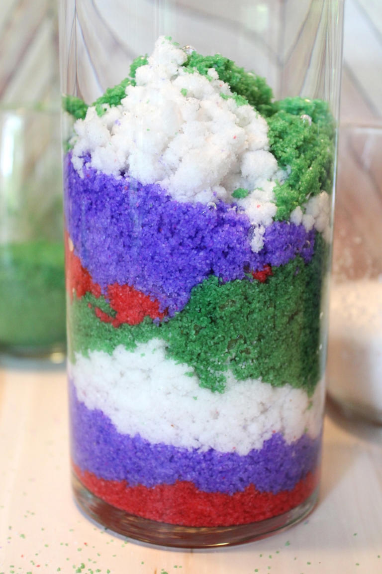 DIY hydrophobic sand: Make sand that stays dry underwater