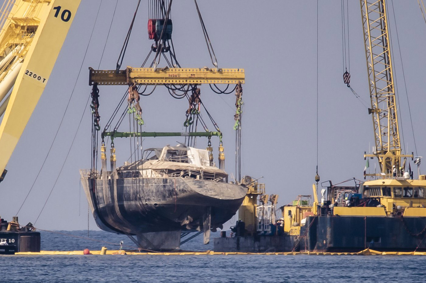 Sunken Bayesian superyacht lifted from waters off Sicily as salvage ... Sunken Bayesian superyacht lifted from waters off Sicily as salvage ...
