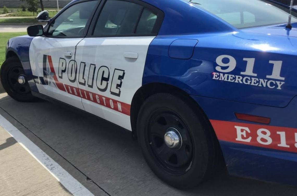 Part of westbound I-30 in Arlington shut down after 18-wheeler crash ...