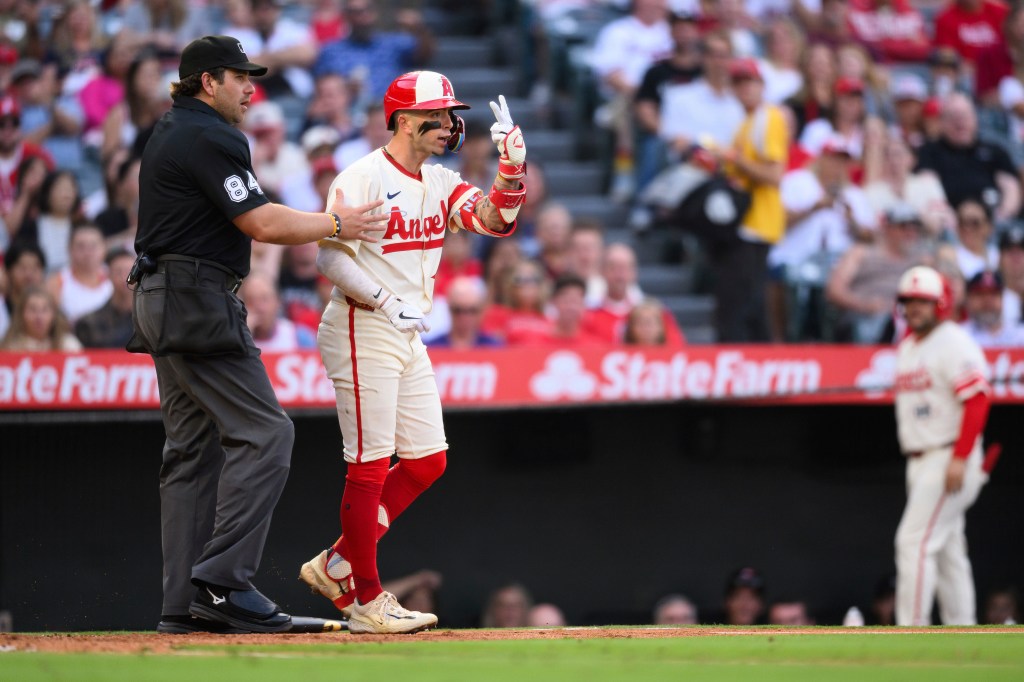 Angels, Astros clear benches in wild scene after beaning