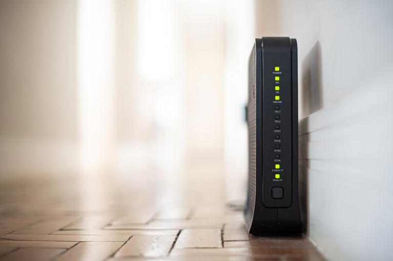 UK households given urgent warning to move Wi-Fi router during heatwave