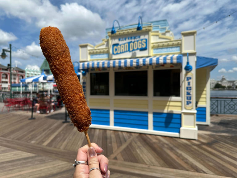 Guests Deface ‘Tom Hearts Becky’ Painted Fence Just Days Before Tom ...